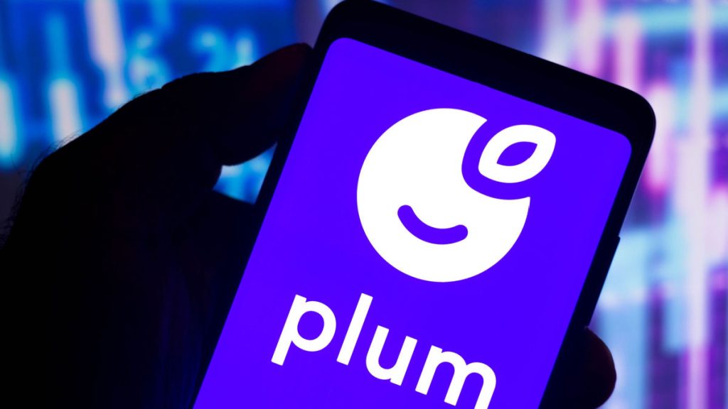 Plum Unveils New Stock Investment And Debit Card Offerings