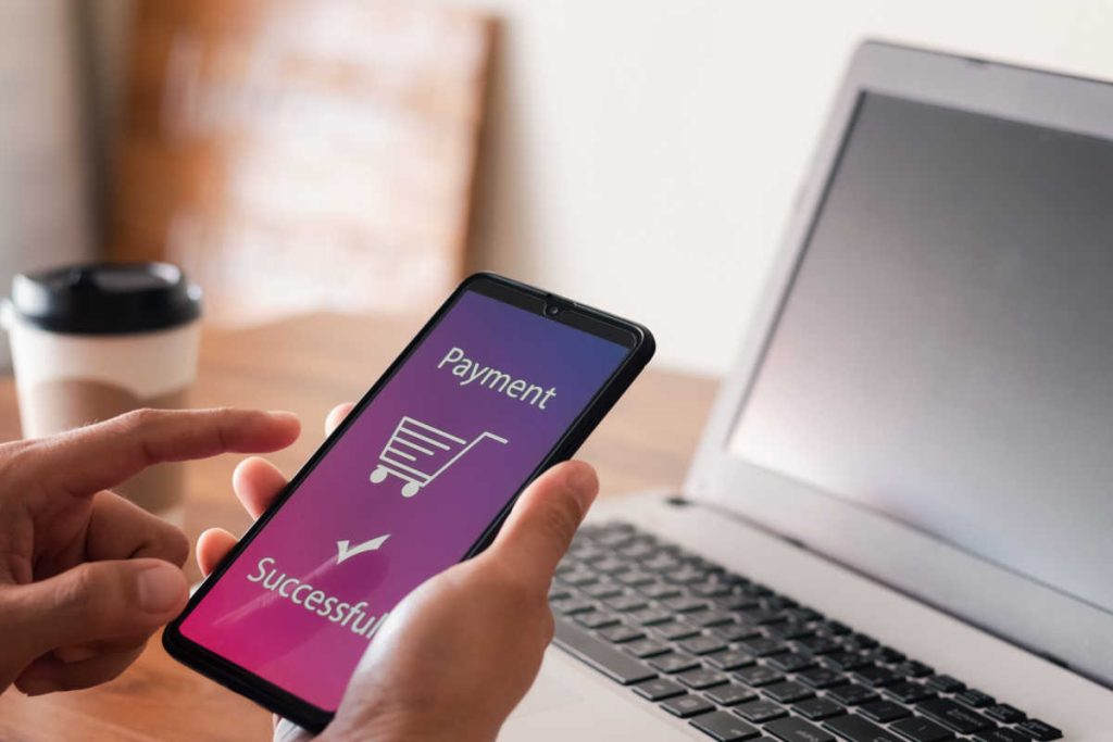 Adyen becomes the first to integrate Click to Pay at online checkouts